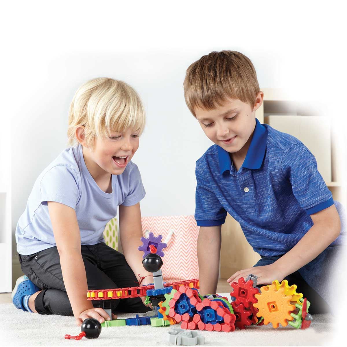 Machines in Motion - Gears, Gears, Gears | Learning Resources